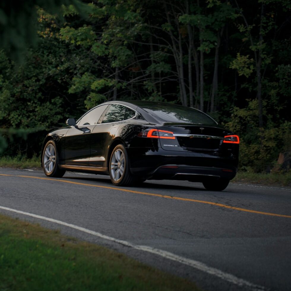 Auton kiillotus ja myllytys | Bunker Garage